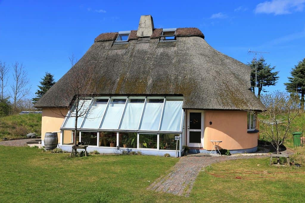 9 Straw Bale House Frequently Asked Questions - House of Straw